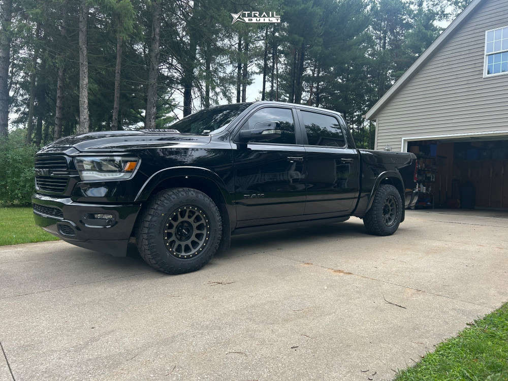 2022 Ram 1500 Wheel Offset Aggressive > 1" Outside Fender Stock ...