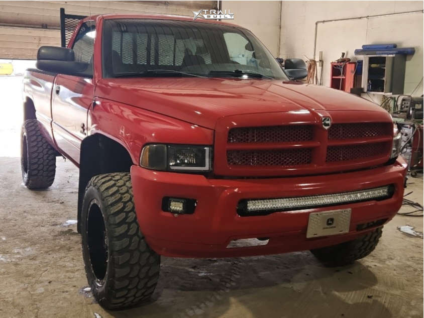 2002 Dodge Ram 2500 Wheel Offset Aggressive > 1" Outside Fender ...
