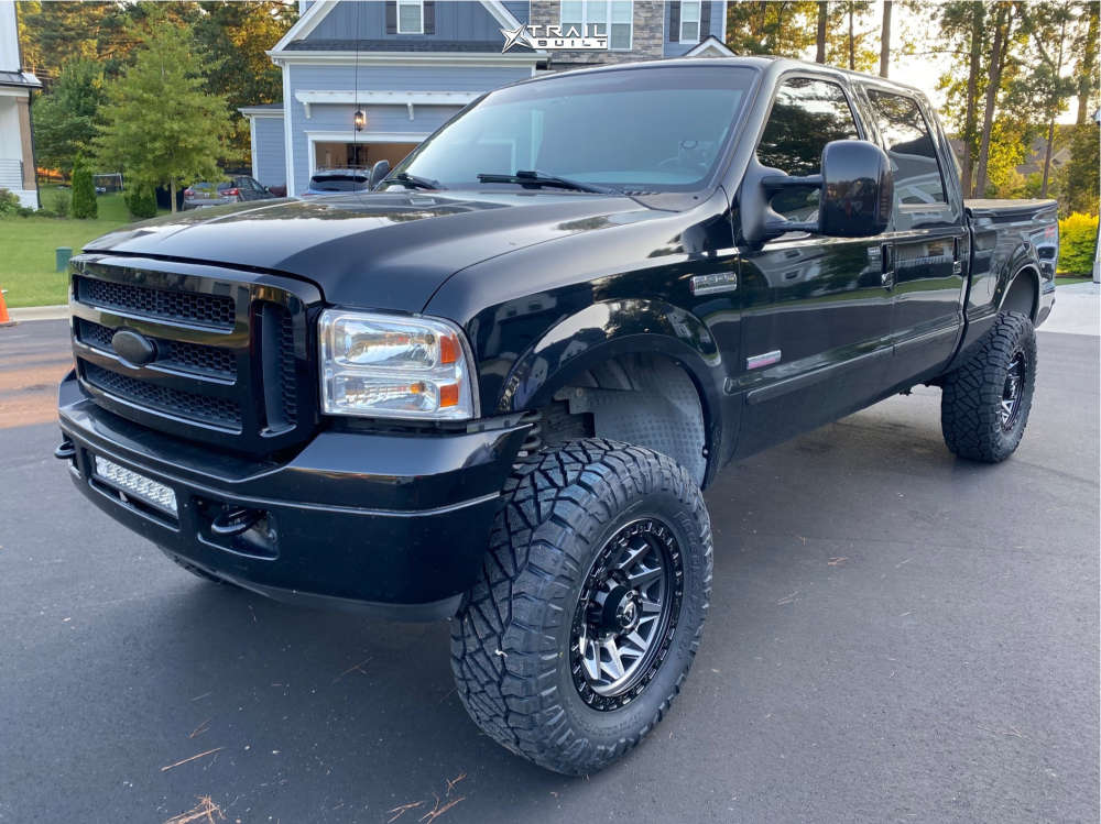 2007 Ford F-250 Super Duty Wheel Offset Aggressive > 1" Outside Fender ...
