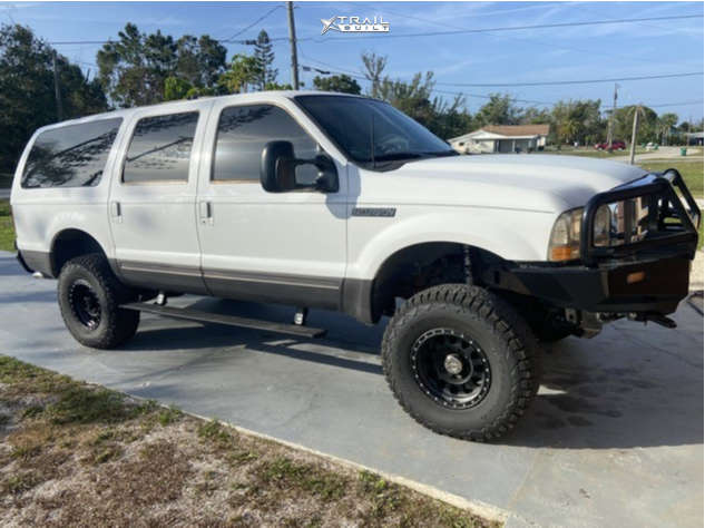 2001 Ford Excursion Wheel Offset Aggressive > 1" Outside Fender ...