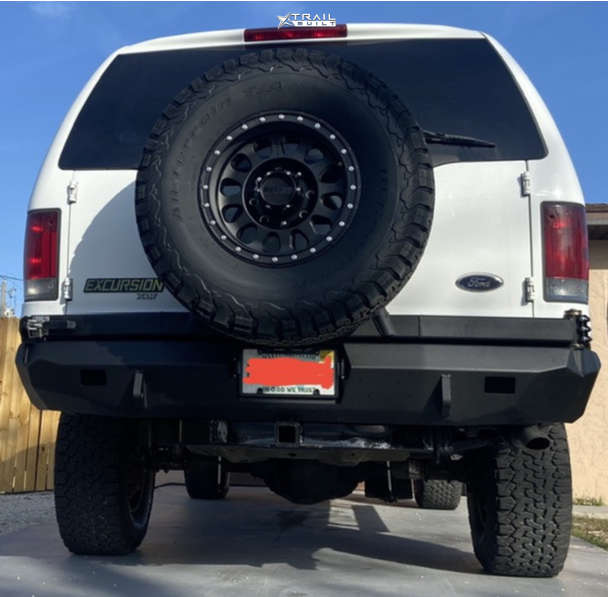 2001 Ford Excursion Wheel Offset Aggressive > 1" Outside Fender ...
