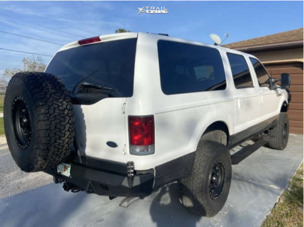 2001 Ford Excursion Wheel Offset Aggressive > 1" Outside Fender ...