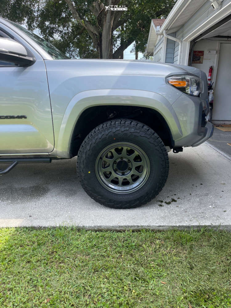 2021 Toyota Tacoma Wheel Offset Aggressive > 1" Outside Fender Stock ...
