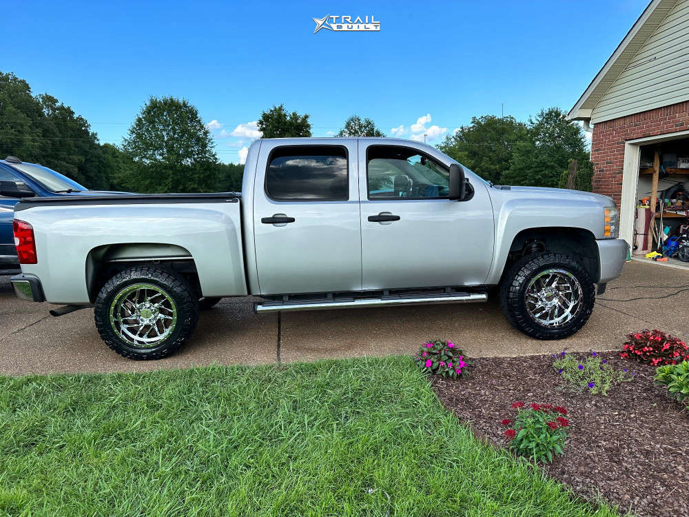 2010 Chevrolet Silverado 1500 Wheel Offset Aggressive > 1" Outside ...