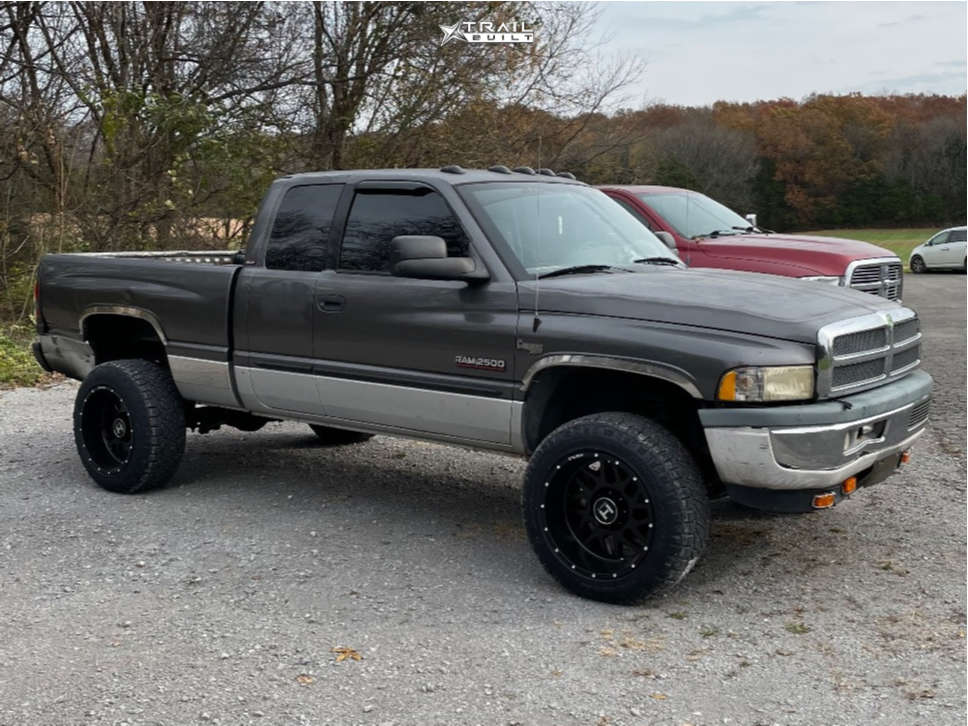 2002 Dodge Ram 2500 Wheel Offset Aggressive > 1" Outside Fender Stock ...