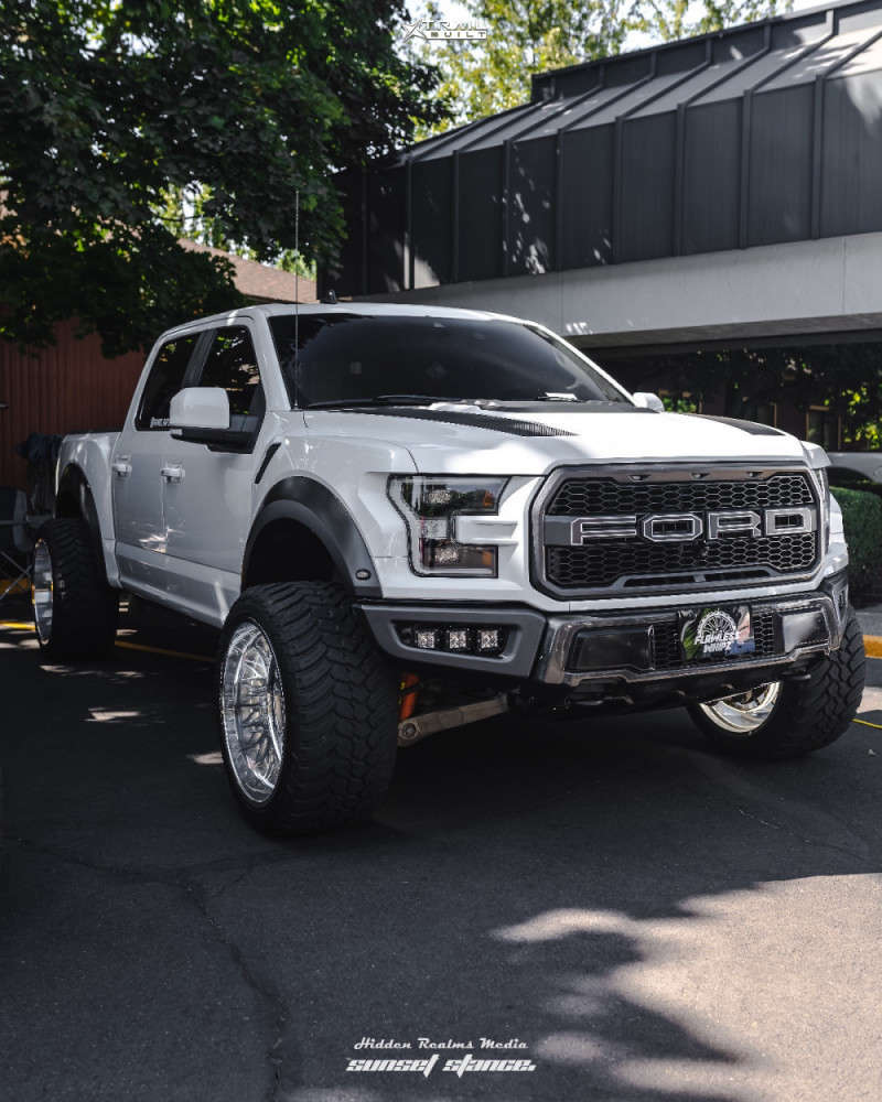 2019 Ford F-150 Wheel Offset Super Aggressive 3"-5" Leveling Kit ...