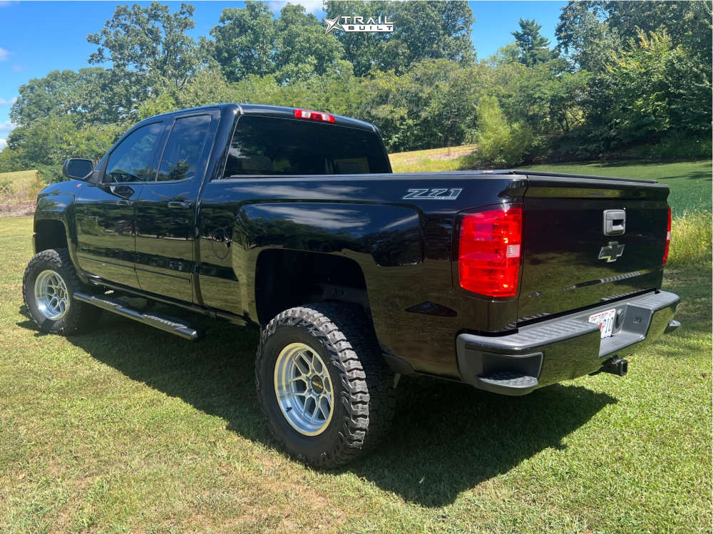 2016 Chevrolet Silverado 1500 Wheel Offset Aggressive > 1" Outside ...