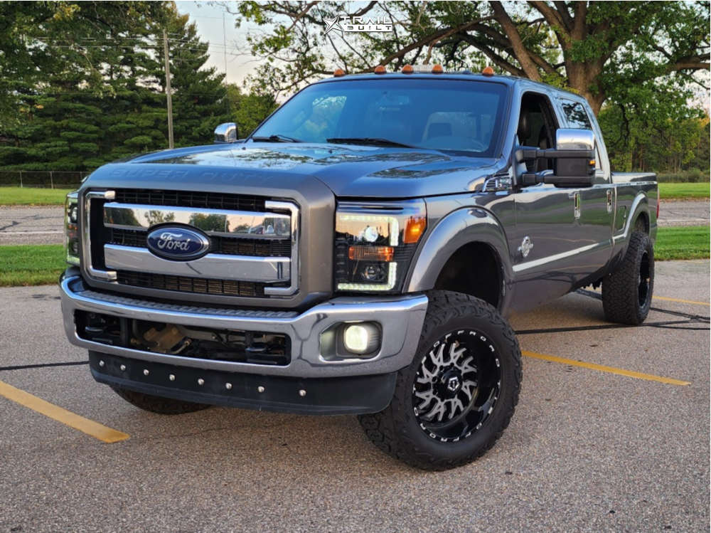 2012 Ford F-250 Super Duty Wheel Offset Aggressive > 1" Outside Fender ...