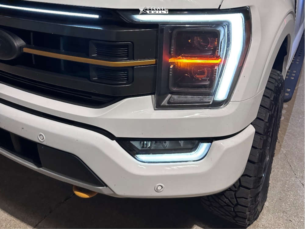 2023 Ford F-150 Wheel Offset Aggressive > 1" Outside Fender Leveling ...