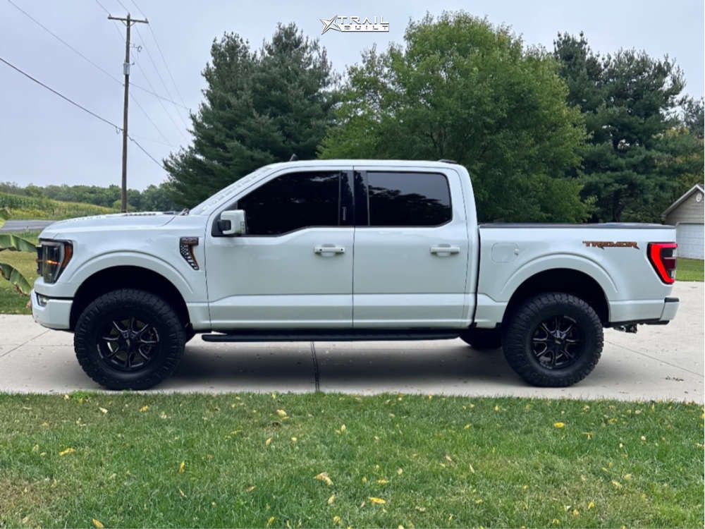 2023 Ford F-150 Wheel Offset Aggressive > 1" Outside Fender Leveling ...