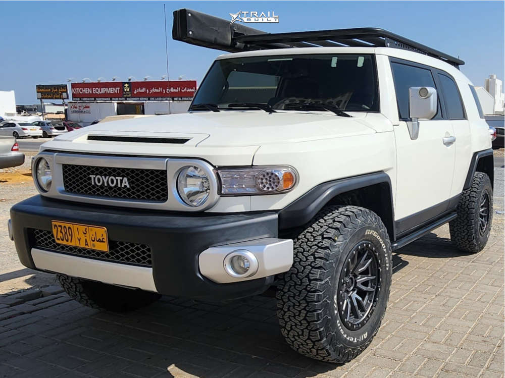 2014 Toyota FJ Cruiser Wheel Offset Slightly Aggressive Suspension Lift ...