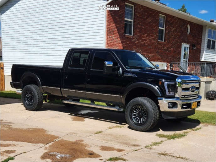 2016 Ford F-350 Super Duty Wheel Offset Aggressive > 1" Outside Fender ...
