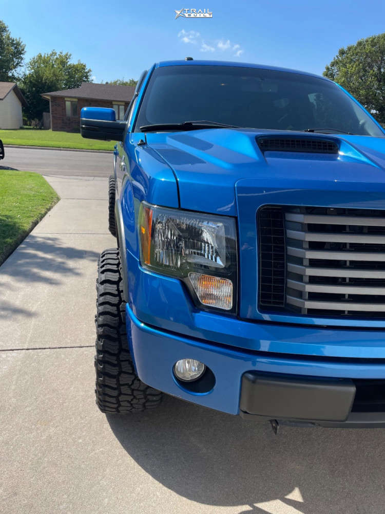 2012 Ford F-150 Wheel Offset Super Aggressive 3"-5" Leveling Kit | 2773340 | TrailBuilt Off-Road