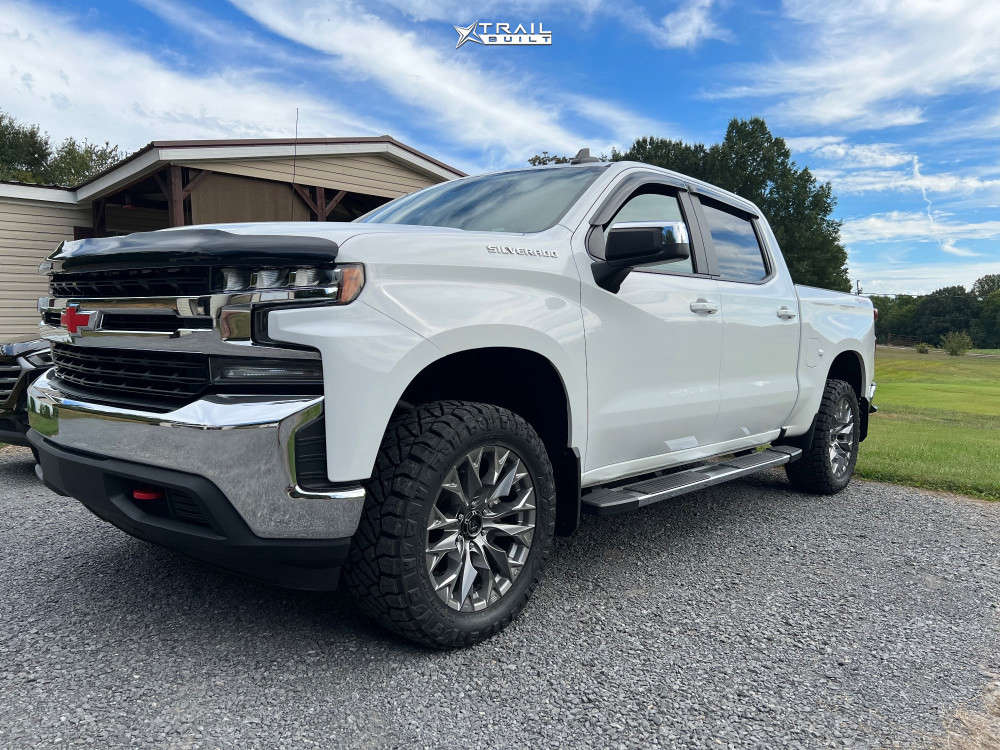 2020 Chevrolet Silverado 1500 Wheel Offset Nearly Flush Leveling Kit ...