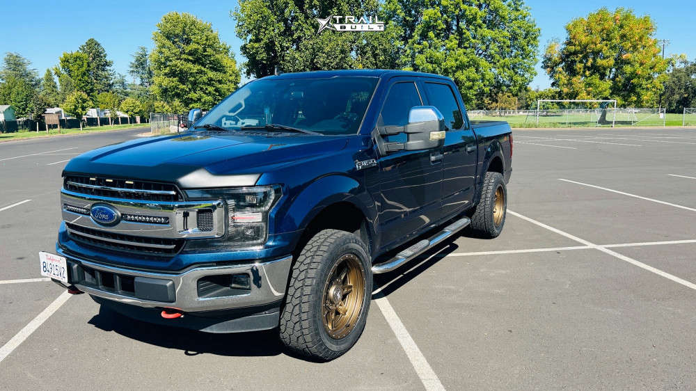 2019 Ford F-150 Wheel Offset Aggressive > 1" Outside Fender Leveling ...