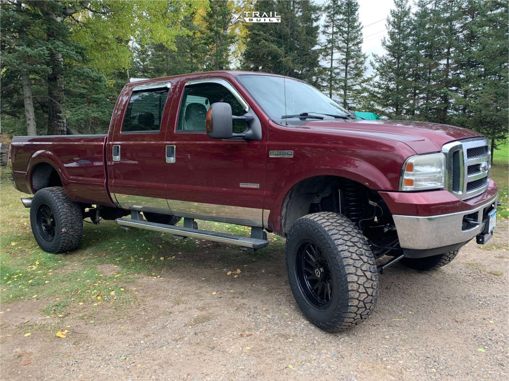2006 Ford F-350 Super Duty Wheel Offset Aggressive > 1" Outside Fender ...