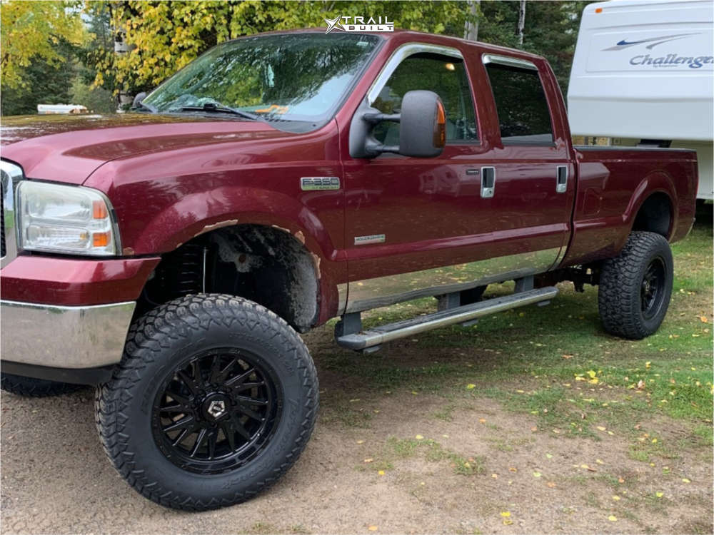 2006 Ford F-350 Super Duty Wheel Offset Aggressive > 1" Outside Fender ...