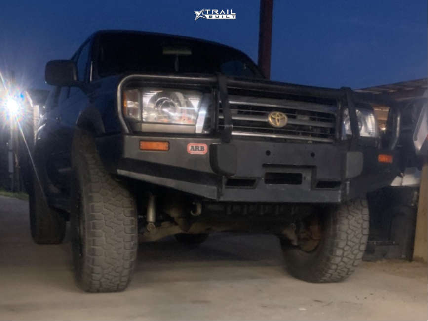 1997 Toyota 4Runner Wheel Offset Aggressive > 1" Outside Fender ...