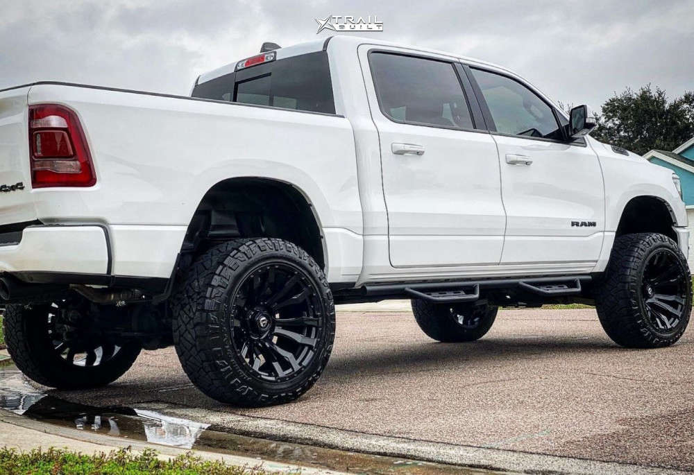 2020 Ram 1500 Wheel Offset Aggressive > 1" Outside Fender Suspension ...