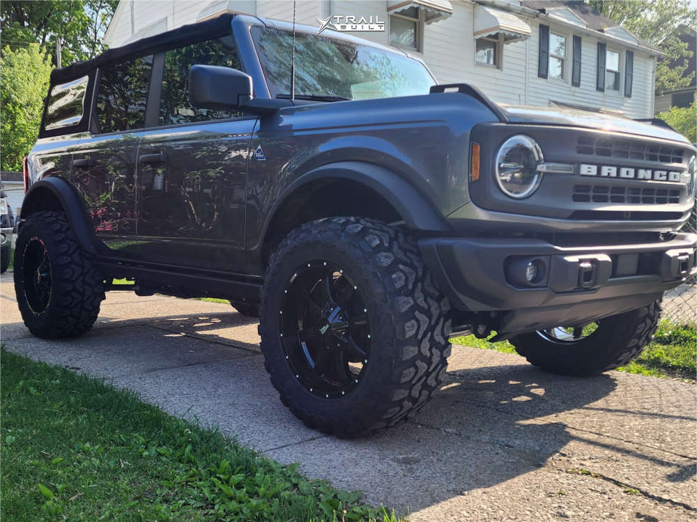 2022 Ford Bronco Wheel Offset Aggressive > 1" Outside Fender Leveling ...