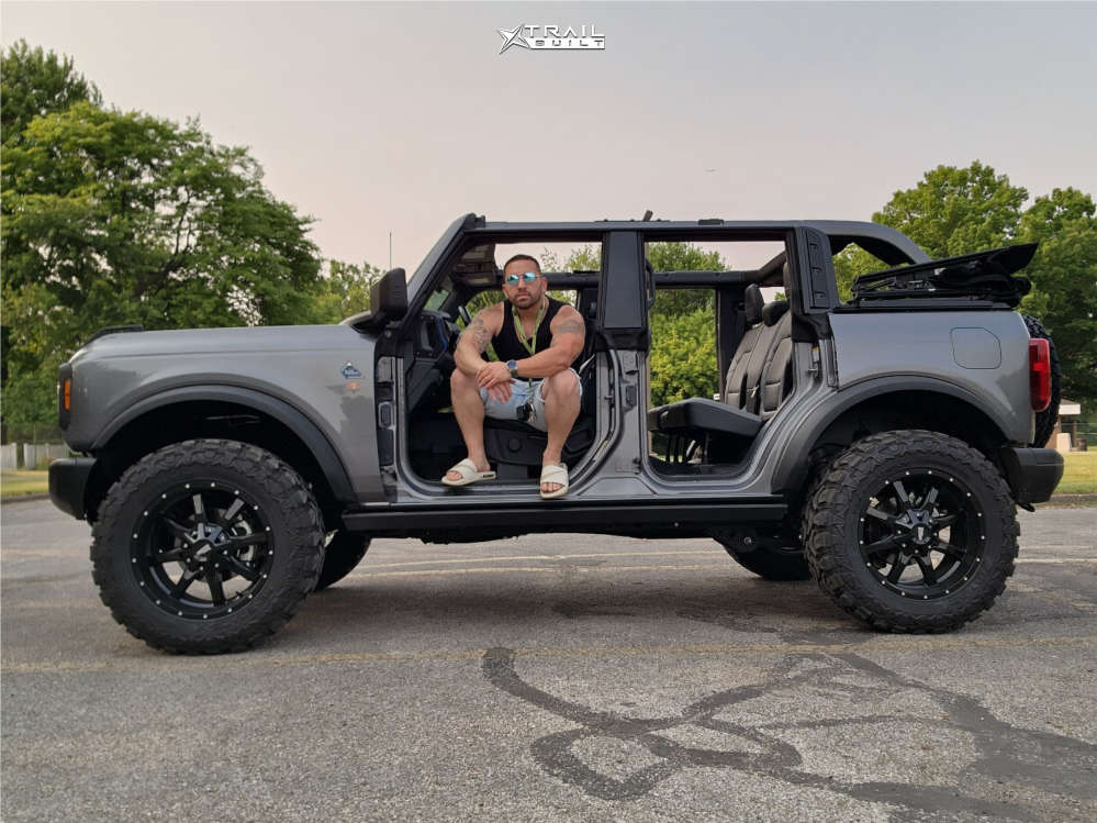 2022 Ford Bronco Wheel Offset Aggressive > 1" Outside Fender Leveling ...