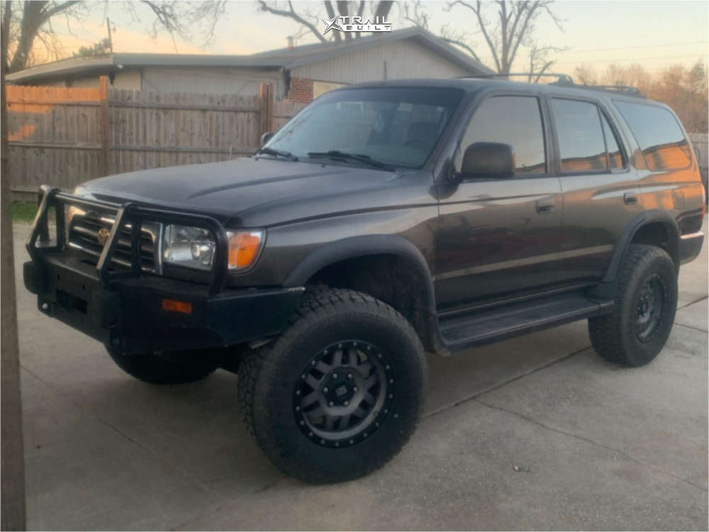 1997 Toyota 4Runner Wheel Offset Aggressive > 1" Outside Fender ...