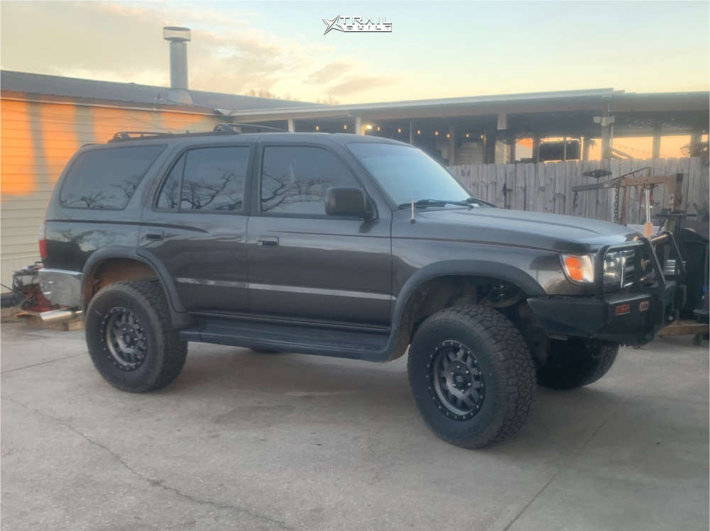 1997 Toyota 4Runner Wheel Offset Aggressive > 1" Outside Fender ...