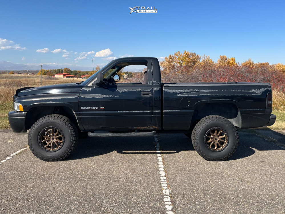 2001 Dodge Ram 1500 Wheel Offset Aggressive > 1" Outside Fender ...