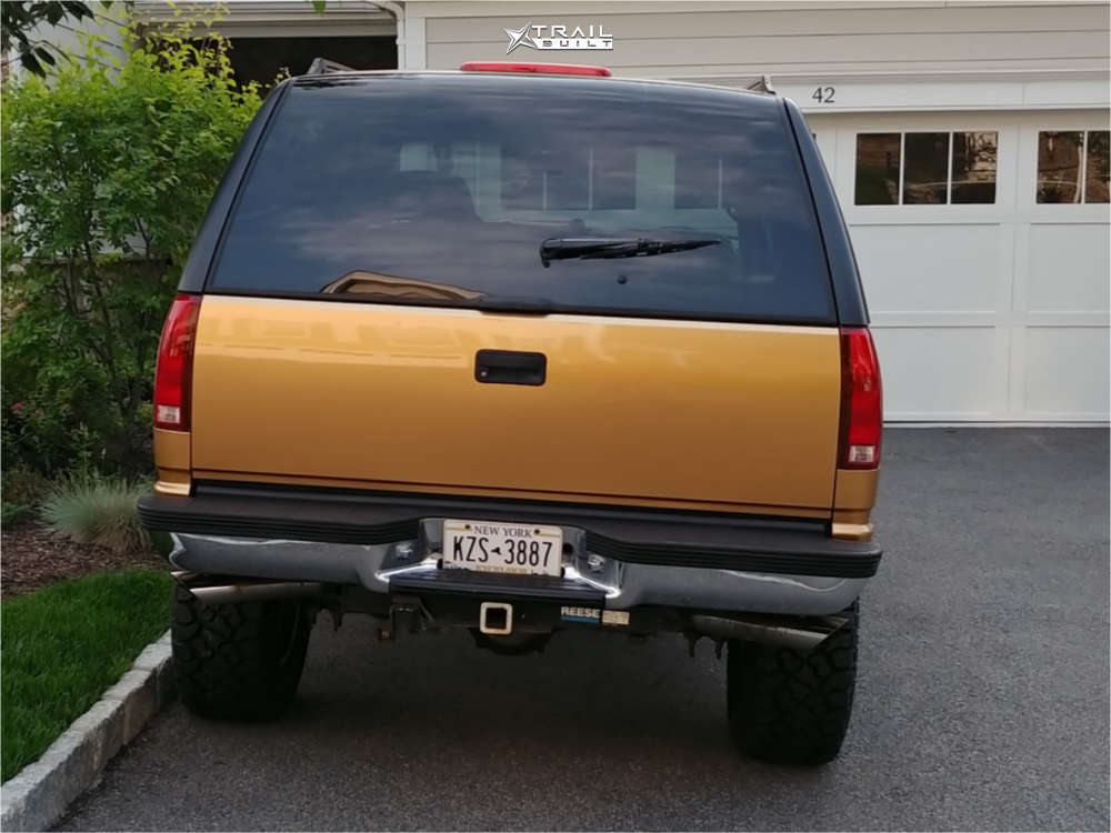 1999 Chevrolet Tahoe Wheel Offset Slightly Aggressive Suspension Lift 4 ...