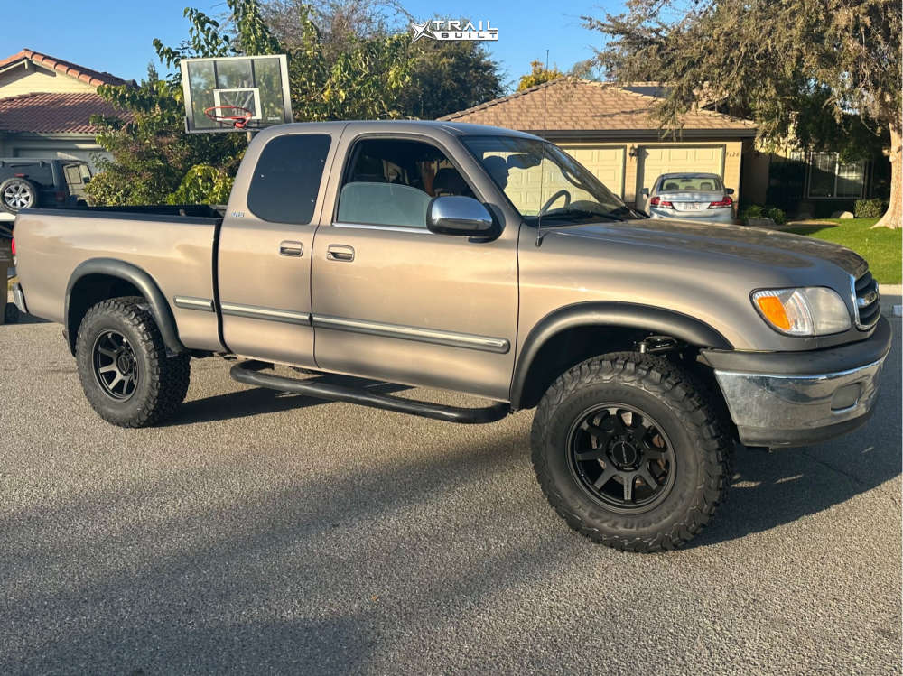 2000 Toyota Tundra Wheel Offset Aggressive > 1" Outside Fender ...