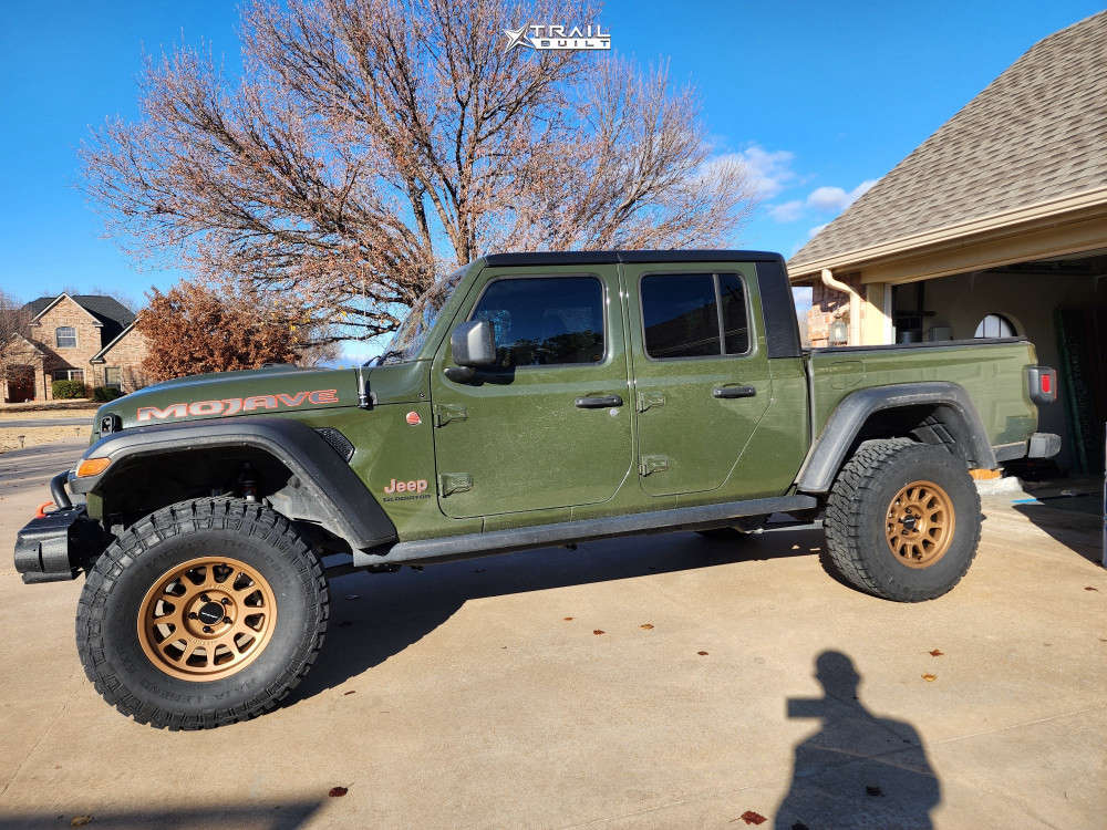 2022 Jeep Gladiator Wheel Offset Slightly Aggressive Leveling Kit ...