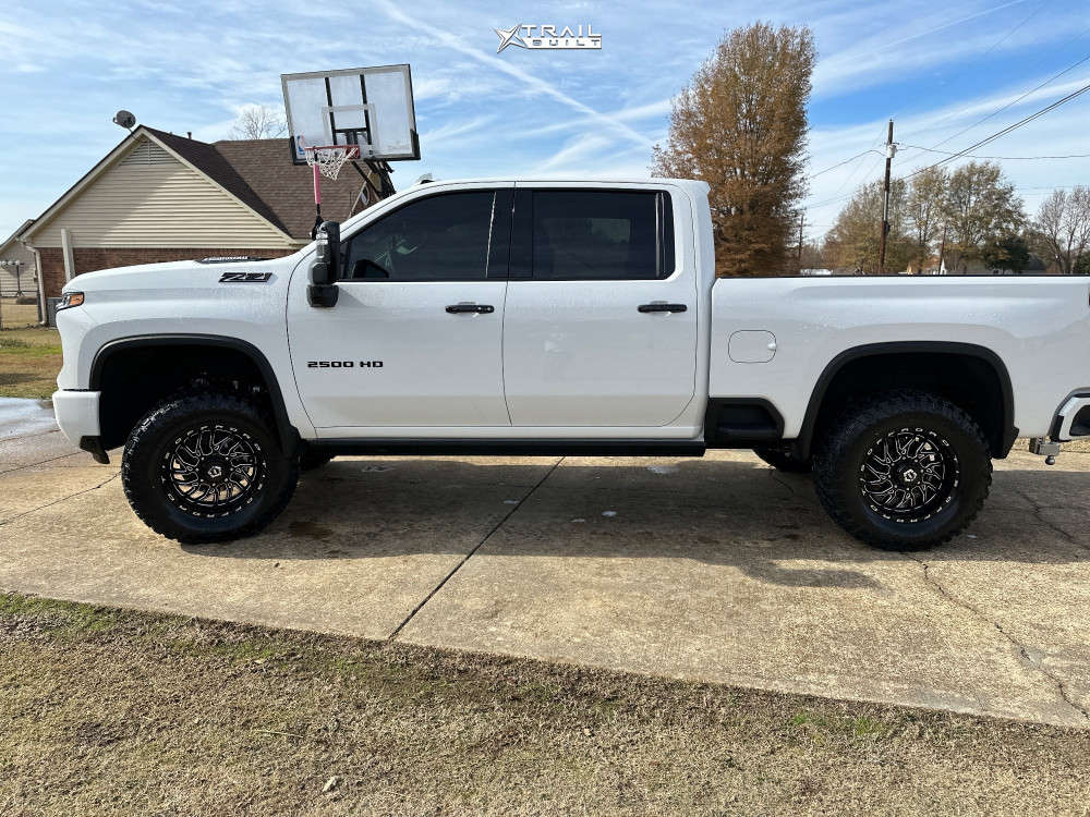 2024 Chevrolet Silverado 2500 HD Wheel Offset Nearly Flush Suspension ...