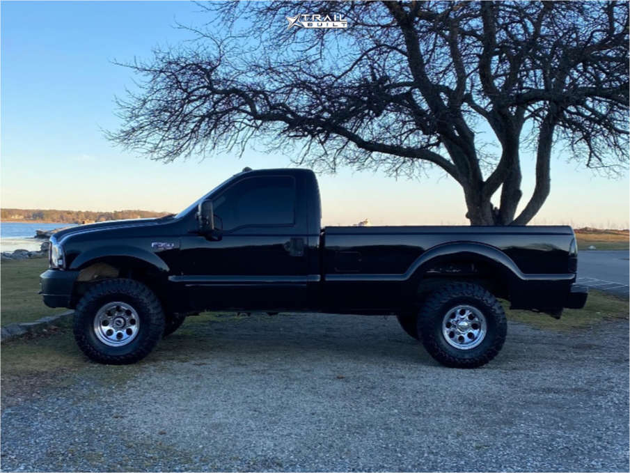 2001 Ford F-350 Super Duty Wheel Offset Aggressive > 1" Outside Fender ...