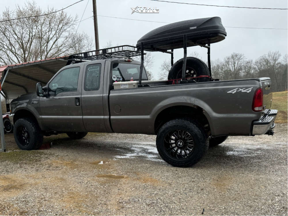 2004 Ford F-250 Super Duty Wheel Offset Aggressive > 1" Outside Fender ...