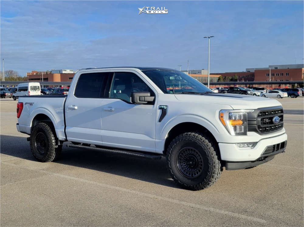 2022 Ford F-150 Wheel Offset Aggressive > 1" Outside Fender Leveling ...