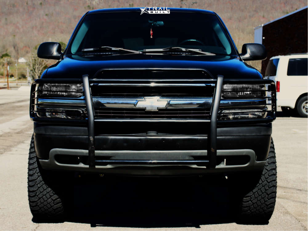 2002 Chevrolet Suburban 1500 Wheel Offset Aggressive > 1" Outside ...