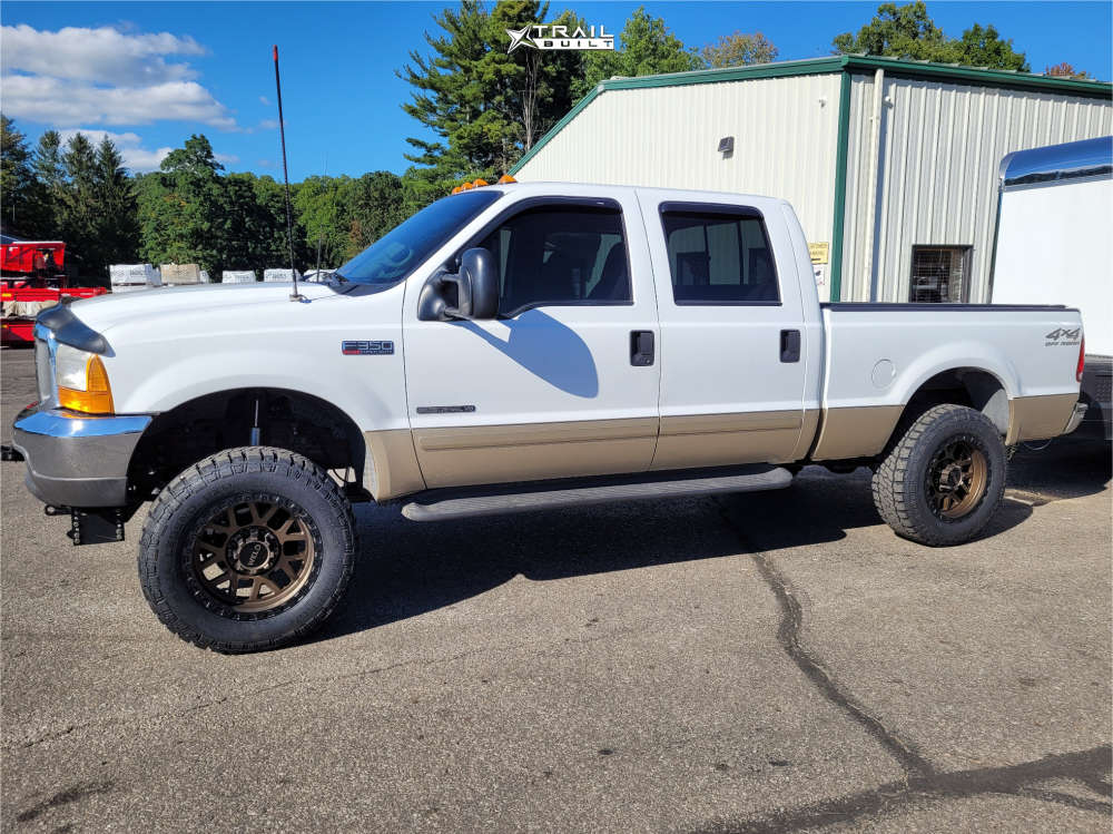 2001 Ford F-350 Super Duty Wheel Offset Aggressive > 1" Outside Fender ...