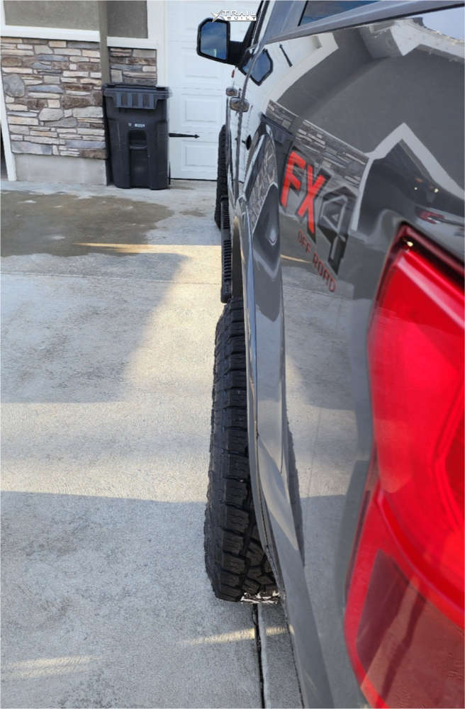 2020 Ford F-150 Wheel Offset Aggressive > 1" Outside Fender Leveling ...