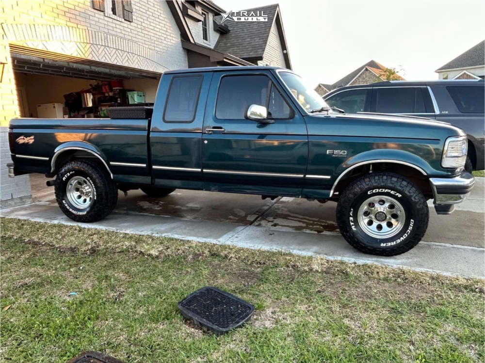 1995 Ford F-150 Wheel Offset Aggressive > 1" Outside Fender Leveling ...