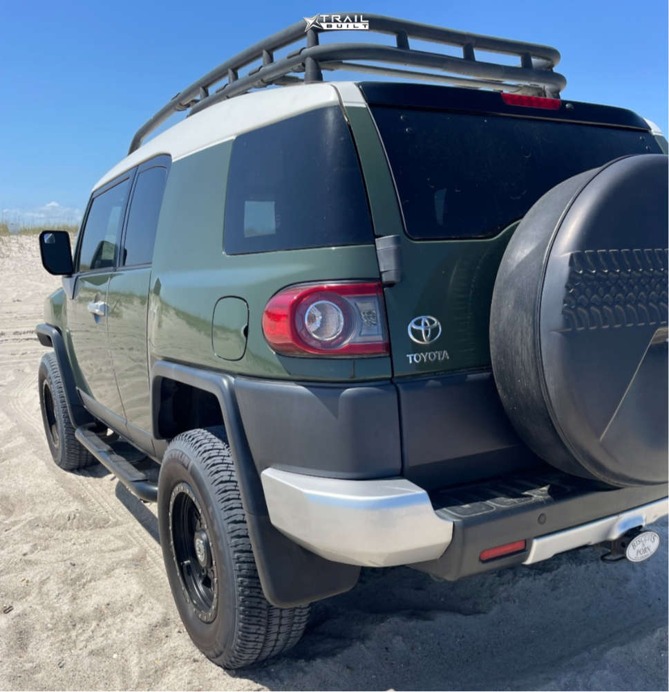 2012 Toyota FJ Cruiser Wheel Offset Aggressive > 1" Outside Fender ...