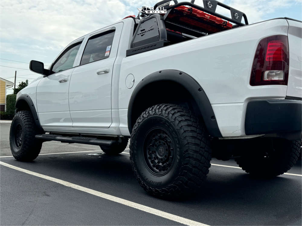 2017 Ram 1500 Wheel Offset Aggressive > 1" Outside Fender Suspension ...