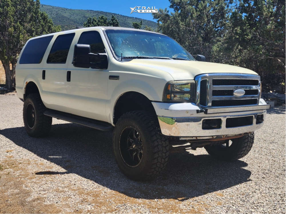 2005 Ford Excursion Wheel Offset Aggressive > 1" Outside Fender ...