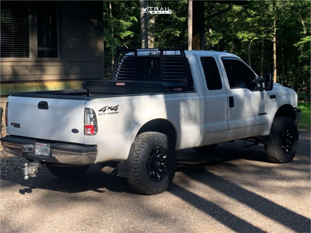 2001 Ford F-250 Super Duty Wheel Offset Aggressive > 1" Outside Fender ...