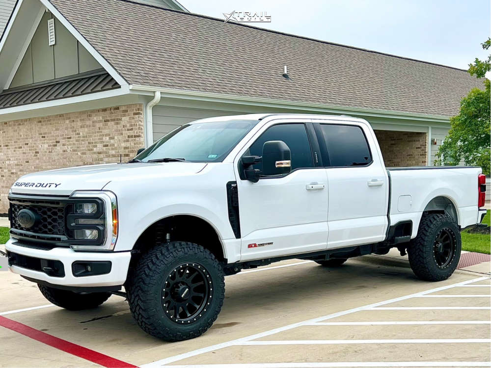 2023 Ford F-250 Super Duty Wheel Offset Aggressive > 1" Outside Fender ...