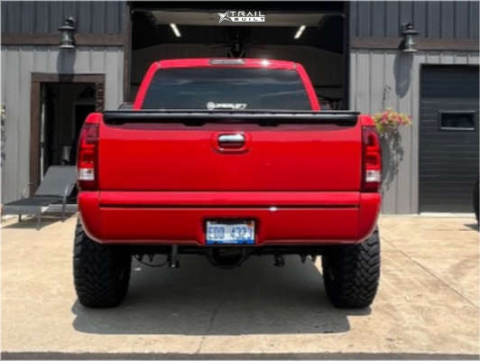 2004 Chevrolet Silverado 1500 Wheel Offset Aggressive > 1" Outside ...