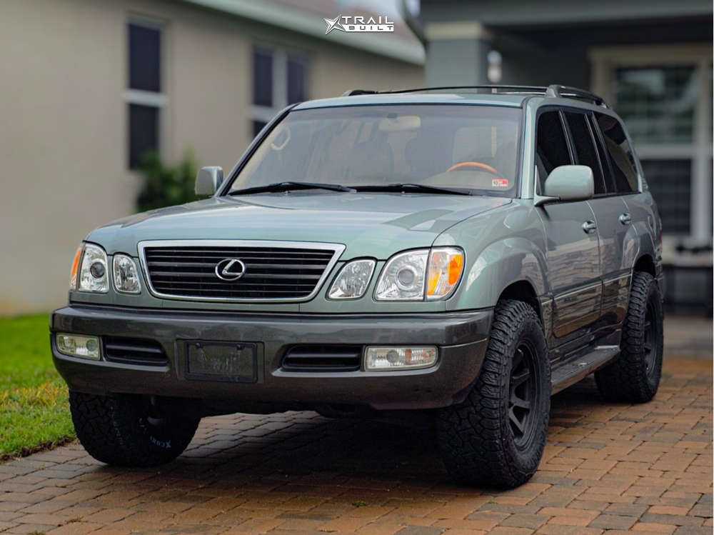 2001 Lexus LX470 Wheel Offset Aggressive > 1" Outside Fender Stock ...
