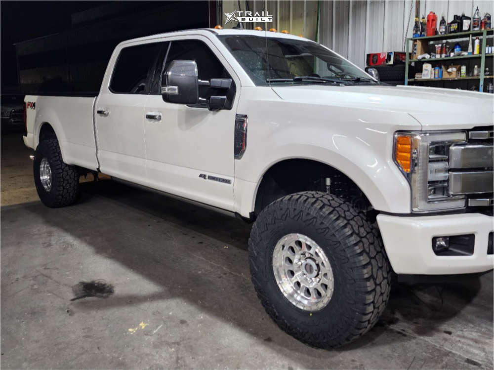 2019 Ford F-350 Super Duty Wheel Offset Aggressive > 1" Outside Fender ...