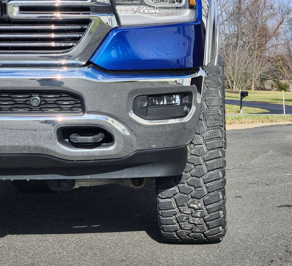 2019 Ram 1500 Wheel Offset Aggressive > 1" Outside Fender Suspension ...