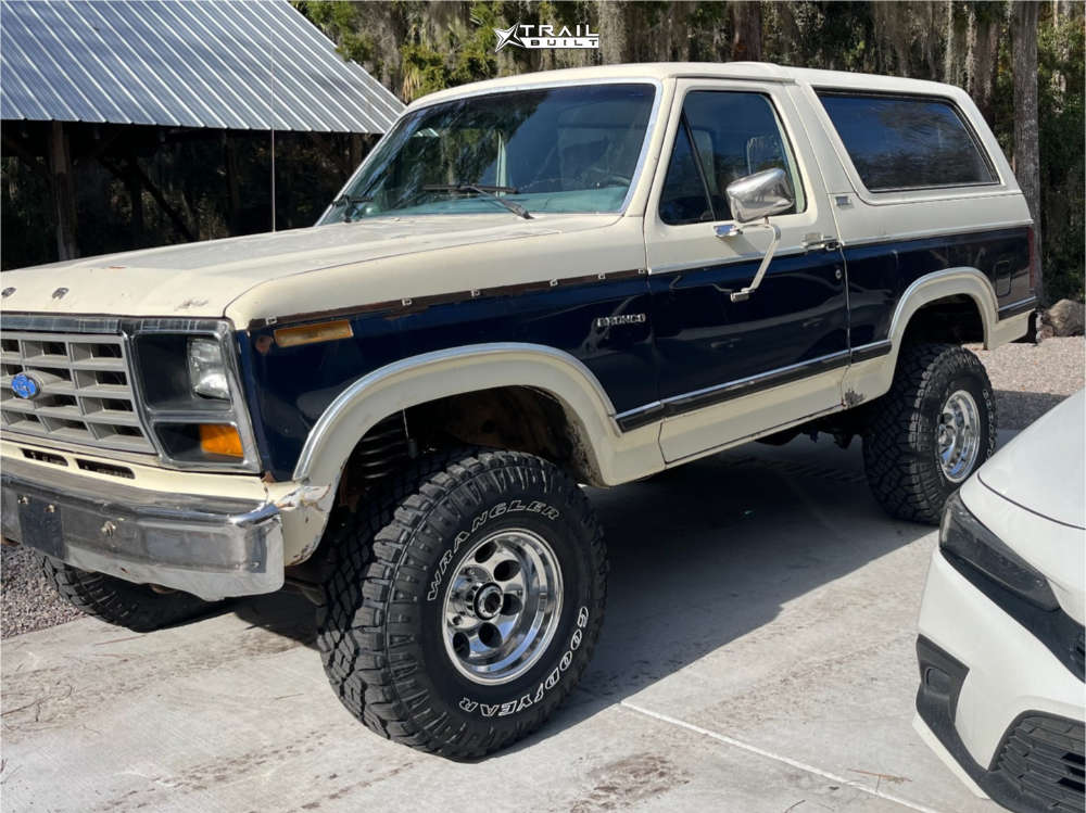 1981 Ford Bronco Wheel Offset Aggressive > 1" Outside Fender Suspension ...