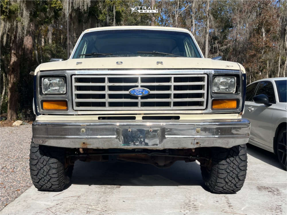 1981 Ford Bronco Wheel Offset Aggressive > 1" Outside Fender Suspension ...